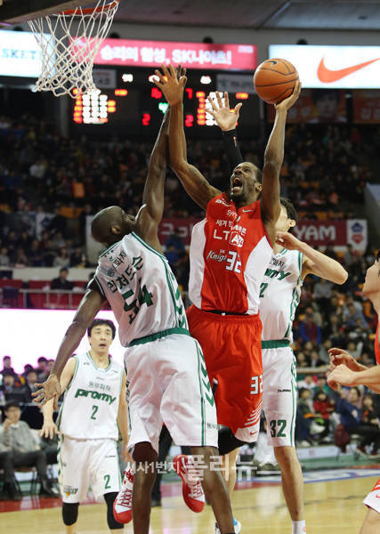 KBL 2015-16 시즌 전임 심판 15명 선임...女 심판 눈길