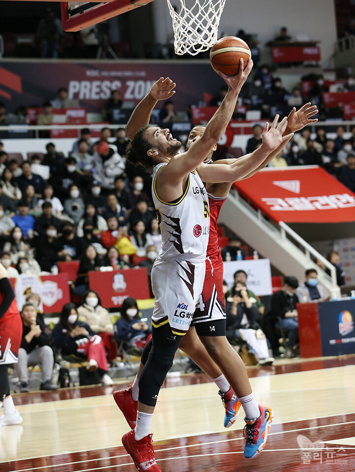 [KBL 화보] 안양KGC , '2위 창원LG 완파하고 선두 질주'