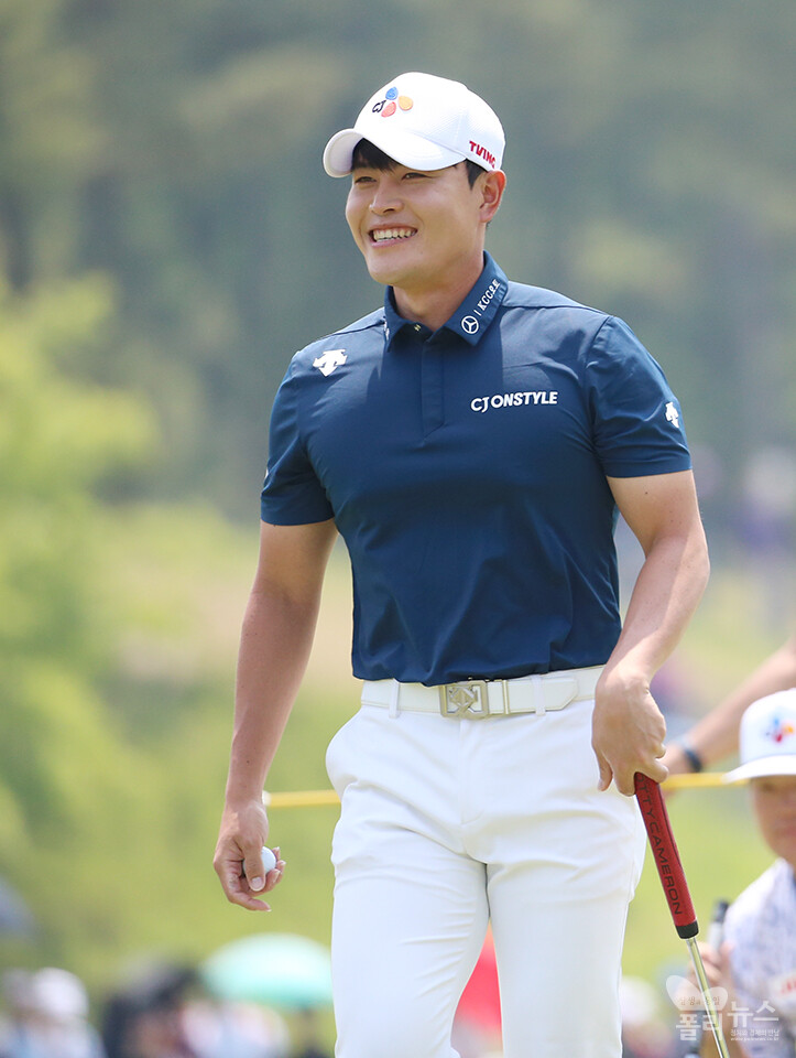 [KPGA] 이재경, '버디 잡고 싱글벙글'