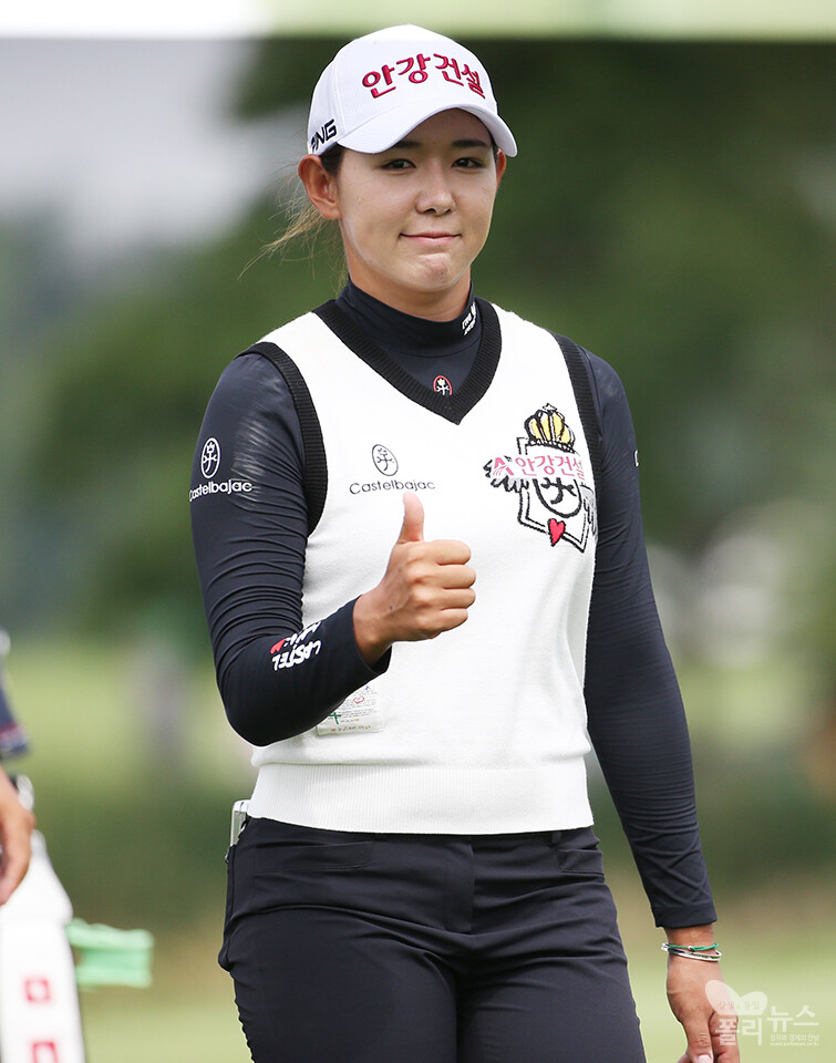 [KLPGA] 7언더파 박보겸, 'OK금융그룹 읏맨오픈' 이틀 연속 선두.. '시즌 2승 보인다'