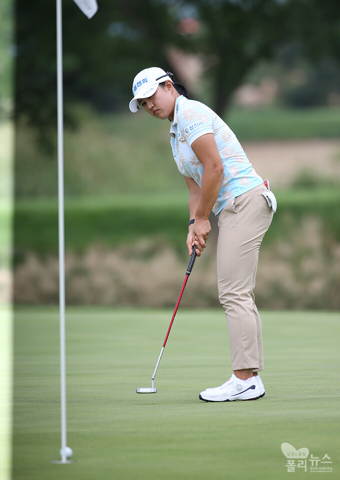 [KLPGA] 7언더파 박보겸, 'OK금융그룹 읏맨오픈' 이틀 연속 선두.. '시즌 2승 보인다'