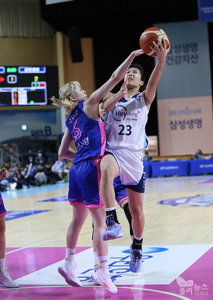 [WKBL] 레이업슛 하는 이다연