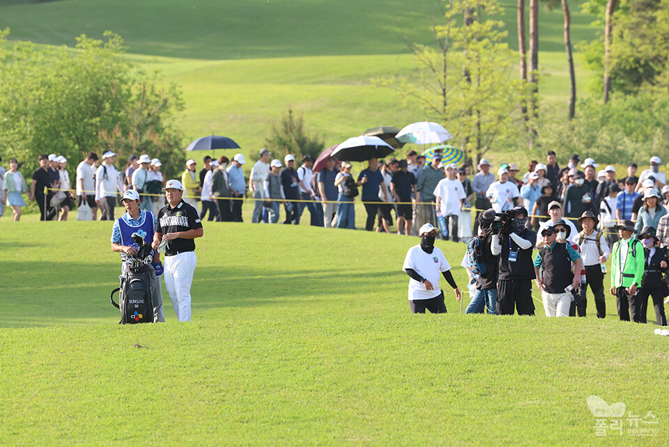 [KPGA]'PGA 스타' 임성재 따르는 구름 갤러리
