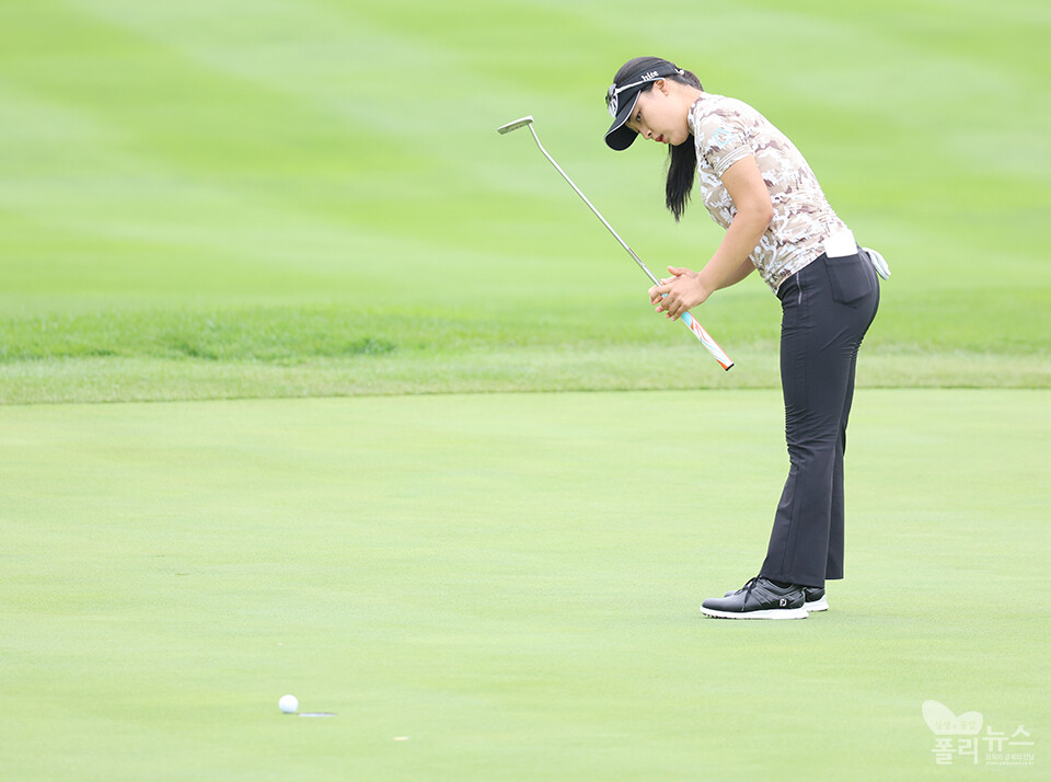 [KLPGA] 윤이나, '좀 들어가지~'