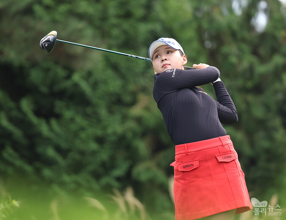 [KLPGA]현세린, KLPGA 시즌 마지막 대회 첫날 단독 선두