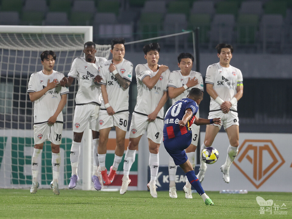 [K리그1] 프리킥 차는 안데르손